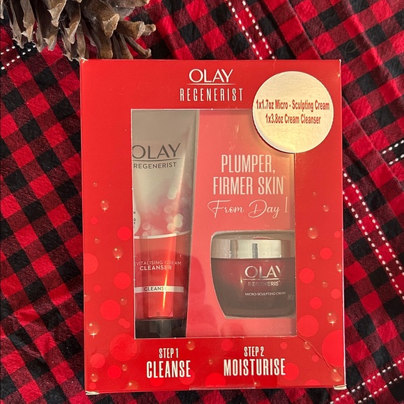 OLAY | Skincare | Olay Regenerist Red Skincare Duo | Poshmark